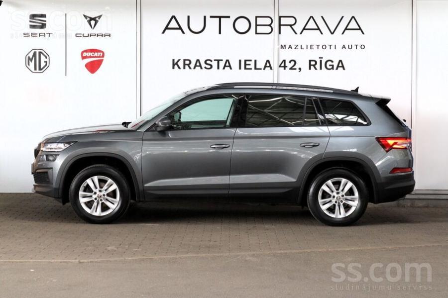 Pelēks Skoda Kodiaq 2022 Rīga, ar dzinēja tilpumu 1.50 L un nobraukumu 99 tūkst. km par 23200 €, foto 5 vietnē AUTOMOTO.COM.LV