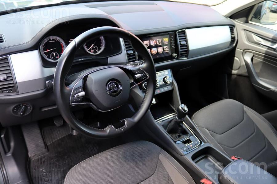 Pelēks Skoda Kodiaq 2022 Rīga, ar dzinēja tilpumu 1.50 L un nobraukumu 99 tūkst. km par 23200 €, foto 10 vietnē AUTOMOTO.COM.LV