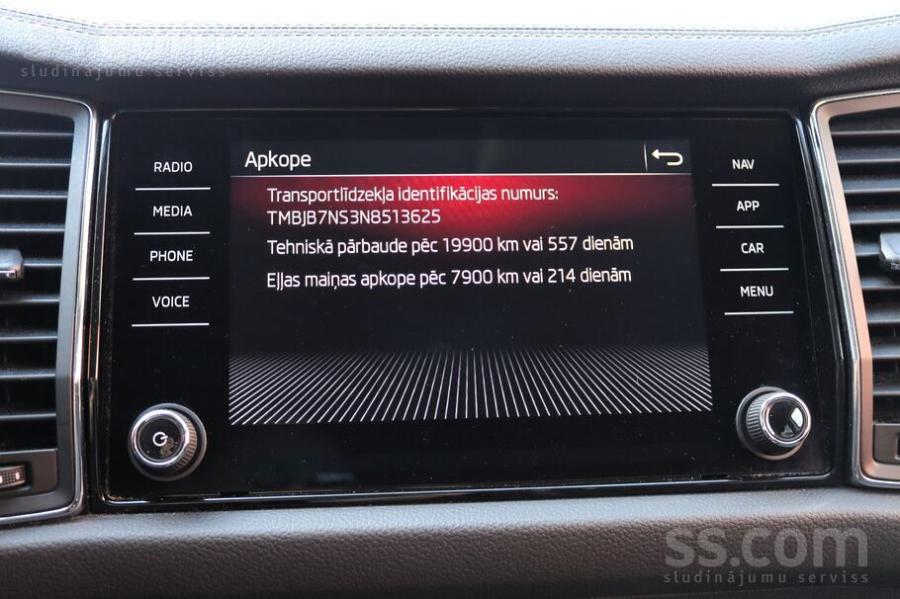 Pelēks Skoda Kodiaq 2022 Rīga, ar dzinēja tilpumu 1.50 L un nobraukumu 99 tūkst. km par 23200 €, foto 17 vietnē AUTOMOTO.COM.LV