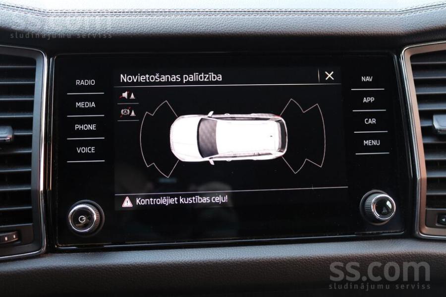 Pelēks Skoda Kodiaq 2022 Rīga, ar dzinēja tilpumu 1.50 L un nobraukumu 99 tūkst. km par 23200 €, foto 20 vietnē AUTOMOTO.COM.LV