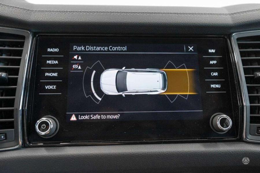 Pelēks Skoda Kodiaq 2022 Viļņa, ar dzinēja tilpumu 2.00 L un nobraukumu 159 tūkst. km par 25050 €, foto 12 vietnē AUTOMOTO.COM.LV