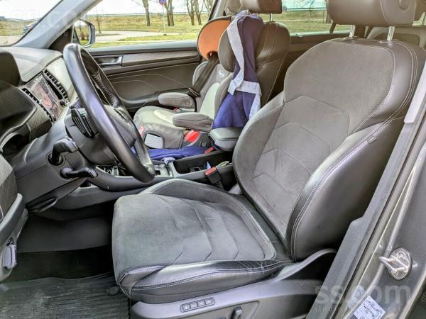 Серый Шкода Kodiaq 2022 в Даугавпилс, объемом двигателя 2.00 л и пробегом 85 тыс. км за 32000 €, фото 5 на AUTOMOTO.COM.LV