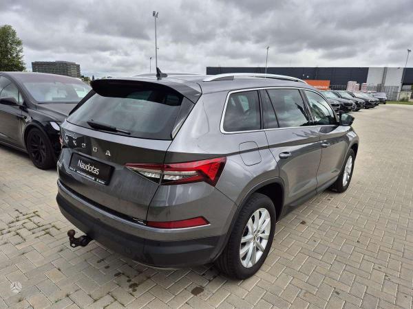 Серый Шкода Kodiaq 2022 в Шяуляй, объемом двигателя 1.97 л и пробегом 153 тыс. км за 24500 €, фото 3 на AUTOMOTO.COM.LV