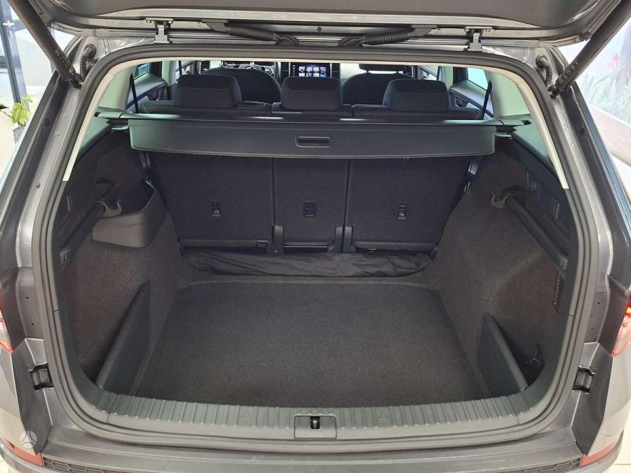 Pelēks Skoda Kodiaq 2022 Kauņa, ar dzinēja tilpumu 1.97 L un nobraukumu 161 tūkst. km par 22800 €, foto 35 vietnē AUTOMOTO.COM.LV