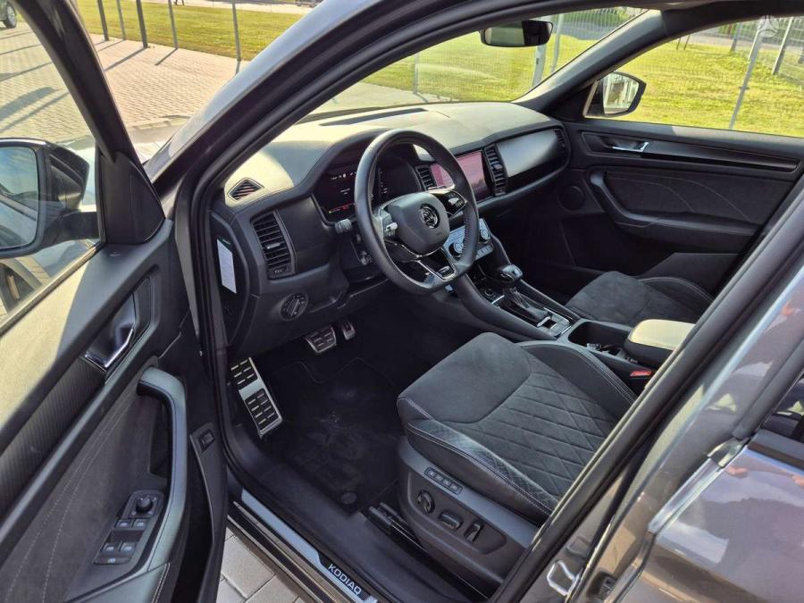 Pelēks Skoda Kodiaq 2022 Šauļi, ar dzinēja tilpumu 1.50 L un nobraukumu 218 tūkst. km par 24800 €, foto 6 vietnē AUTOMOTO.COM.LV