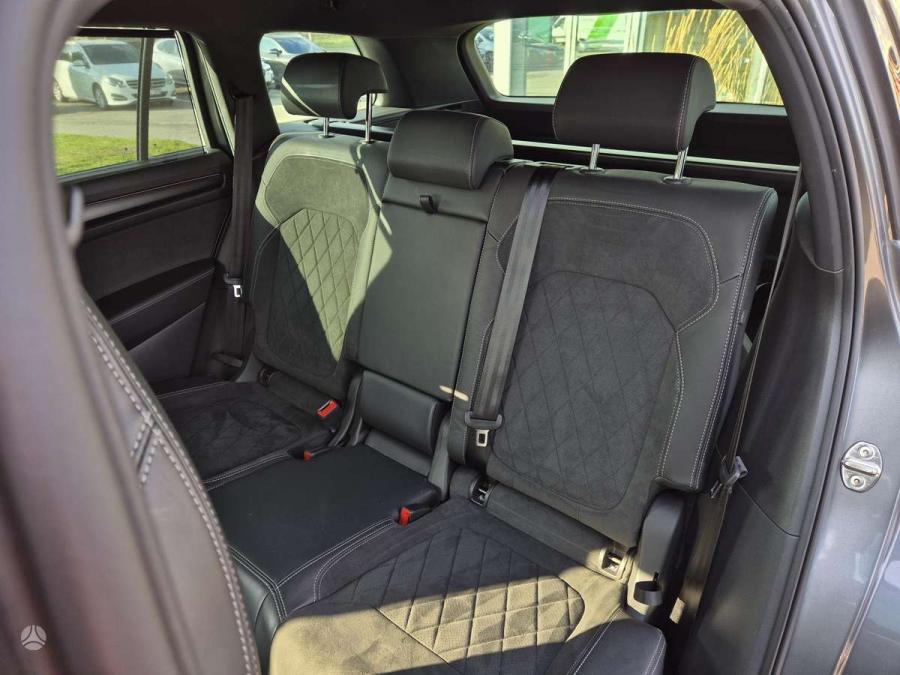 Pelēks Skoda Kodiaq 2022 Šauļi, ar dzinēja tilpumu 1.50 L un nobraukumu 218 tūkst. km par 24800 €, foto 9 vietnē AUTOMOTO.COM.LV
