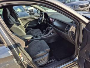 Pelēks Skoda Kodiaq 2022 Šauļi, ar dzinēja tilpumu 1.50 L un nobraukumu 218 tūkst. km par 24800 €, foto 16 vietnē AUTOMOTO.COM.LV
