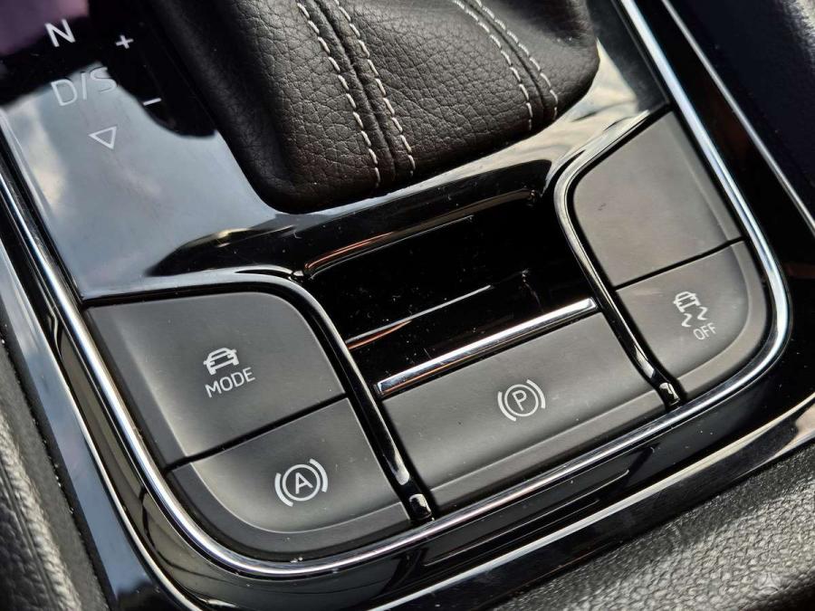Pelēks Skoda Kodiaq 2022 Šauļi, ar dzinēja tilpumu 1.50 L un nobraukumu 218 tūkst. km par 24800 €, foto 28 vietnē AUTOMOTO.COM.LV