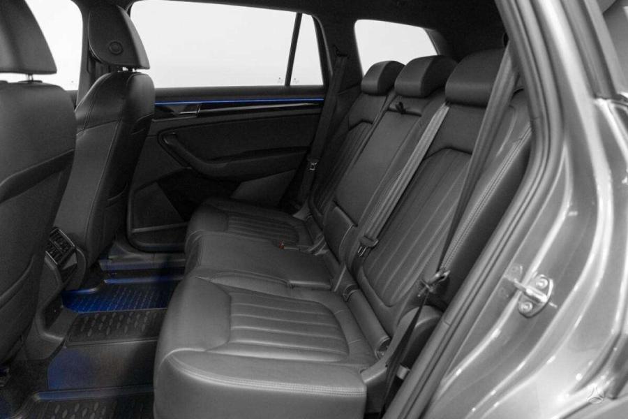 Grey Skoda Kodiaq 2022 in Vilnius, with an engine capacity of 2.00 L and mileage of 157 thousand km for 32500 €, photo 9 on AUTOMOTO.COM.LV