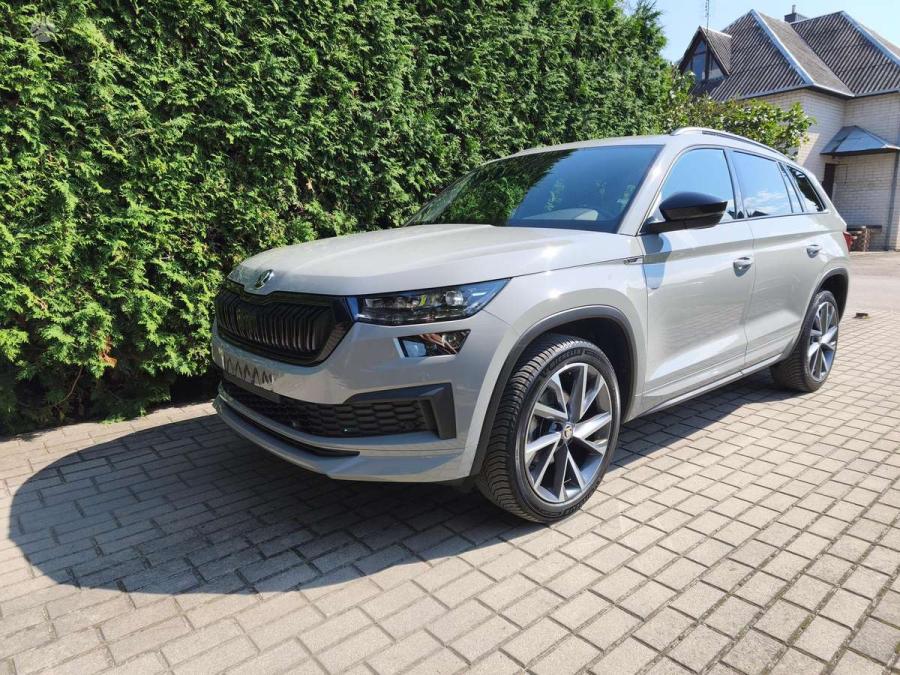 Серый Шкода Kodiaq 2022 в Калвария, объемом двигателя 1.50 л и пробегом 104 тыс. км за 28980 €, фото 1 на AUTOMOTO.COM.LV