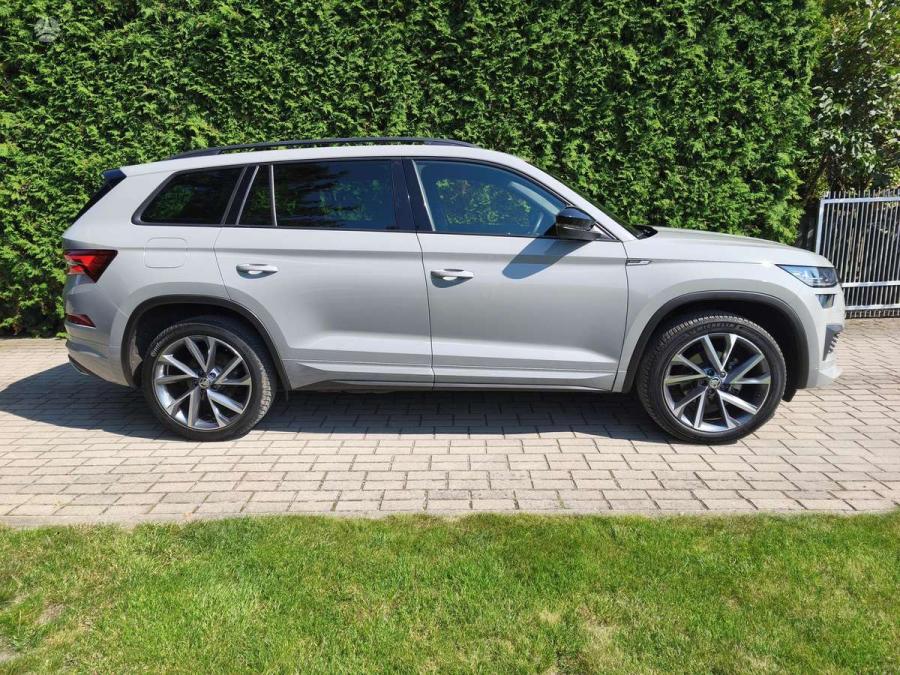 Серый Шкода Kodiaq 2022 в Калвария, объемом двигателя 1.50 л и пробегом 104 тыс. км за 28980 €, фото 7 на AUTOMOTO.COM.LV