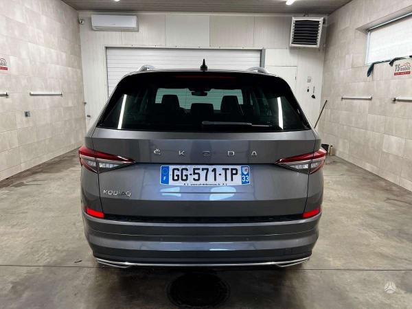 Серый Шкода Kodiaq 2022 в Мариямполе, объемом двигателя 1.50 л и пробегом 172 тыс. км за 27225 €, фото 5 на AUTOMOTO.COM.LV