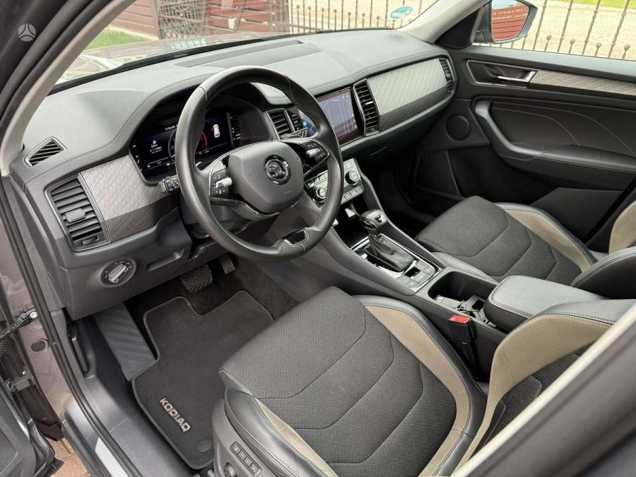 Pelēks Skoda Kodiaq 2022 Šauļi, ar dzinēja tilpumu 1.50 L un nobraukumu 168 tūkst. km par 23290 €, foto 14 vietnē AUTOMOTO.COM.LV