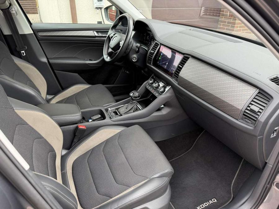 Pelēks Skoda Kodiaq 2022 Šauļi, ar dzinēja tilpumu 1.50 L un nobraukumu 168 tūkst. km par 23290 €, foto 17 vietnē AUTOMOTO.COM.LV