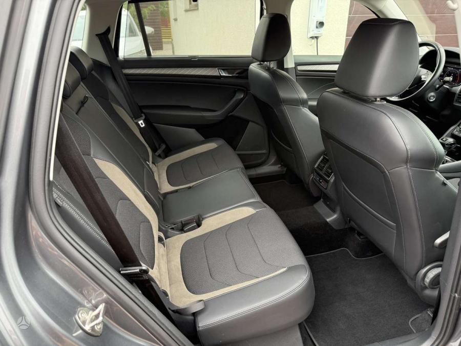Pelēks Skoda Kodiaq 2022 Šauļi, ar dzinēja tilpumu 1.50 L un nobraukumu 168 tūkst. km par 23290 €, foto 22 vietnē AUTOMOTO.COM.LV