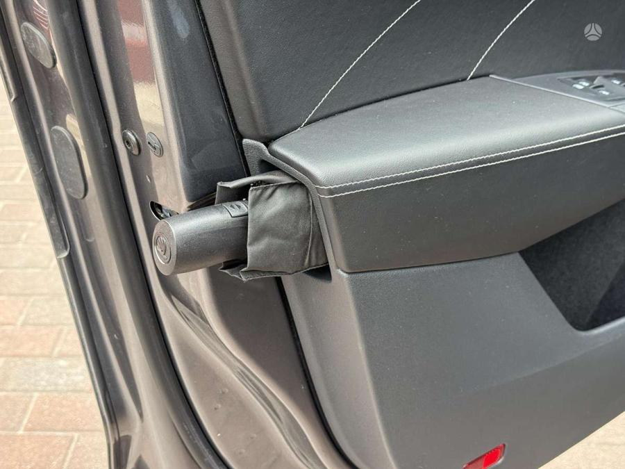 Pelēks Skoda Kodiaq 2022 Šauļi, ar dzinēja tilpumu 1.50 L un nobraukumu 168 tūkst. km par 23290 €, foto 31 vietnē AUTOMOTO.COM.LV