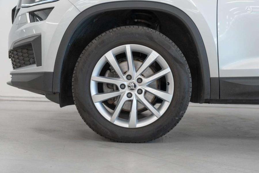 Серый Шкода Kodiaq 2022 в Вильнюс, объемом двигателя 2.00 л и пробегом 159 тыс. км за 23900 €, фото 24 на AUTOMOTO.COM.LV
