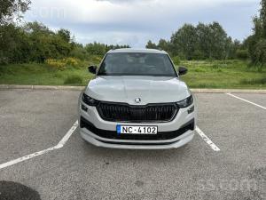 Серый Шкода Kodiaq 2022 в Рига, объемом двигателя 1.50 л и пробегом 88 тыс. км за 30000 €, фото  на AUTOMOTO.COM.LV