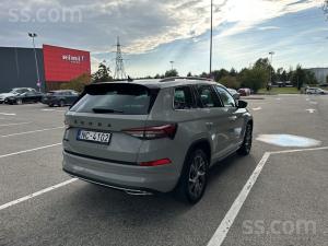 Pelēks Skoda Kodiaq 2022 Rīga, ar dzinēja tilpumu 1.50 L un nobraukumu 88 tūkst. km par 30000 €, foto 6 vietnē AUTOMOTO.COM.LV