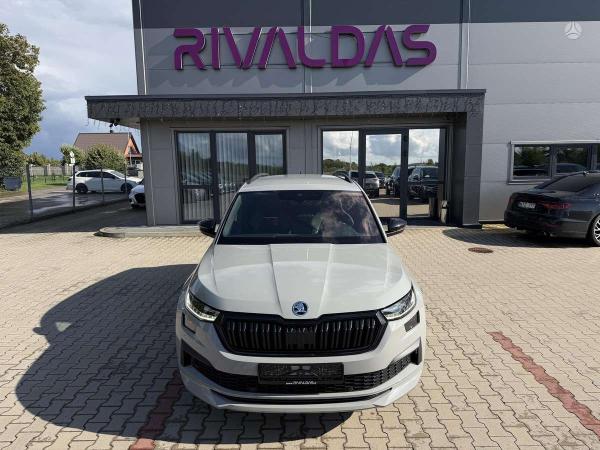 Pelēks Skoda Kodiaq 2022 Šauļi, ar dzinēja tilpumu 1.50 L un nobraukumu 162 tūkst. km par 27818 €, foto 4 vietnē AUTOMOTO.COM.LV