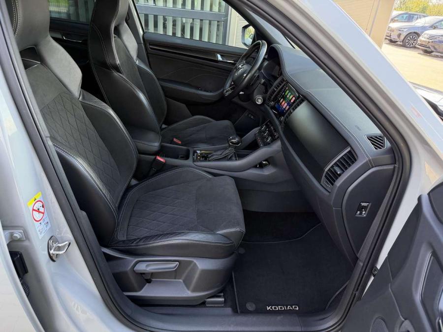 Pelēks Skoda Kodiaq 2022 Šauļi, ar dzinēja tilpumu 1.50 L un nobraukumu 162 tūkst. km par 27818 €, foto 18 vietnē AUTOMOTO.COM.LV