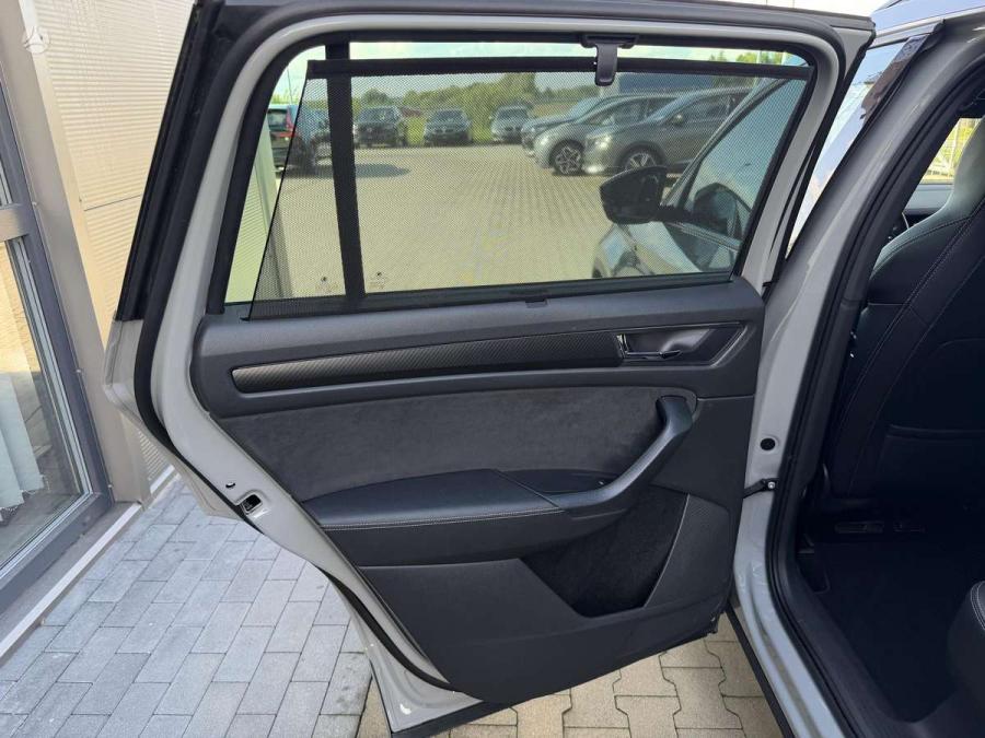 Pelēks Skoda Kodiaq 2022 Šauļi, ar dzinēja tilpumu 1.50 L un nobraukumu 162 tūkst. km par 27818 €, foto 22 vietnē AUTOMOTO.COM.LV