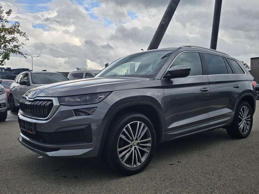 Pelēks Skoda Kodiaq 2022 Viļņa, ar dzinēja tilpumu 1.97 L un nobraukumu 176 tūkst. km par 25700 €, foto 3 vietnē AUTOMOTO.COM.LV