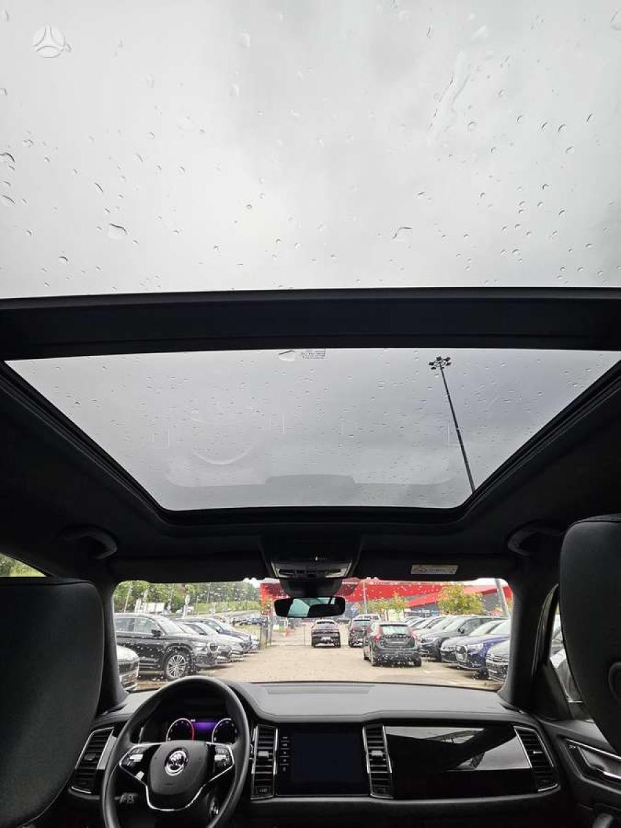 Pelēks Skoda Kodiaq 2022 Viļņa, ar dzinēja tilpumu 1.97 L un nobraukumu 176 tūkst. km par 25700 €, foto 17 vietnē AUTOMOTO.COM.LV