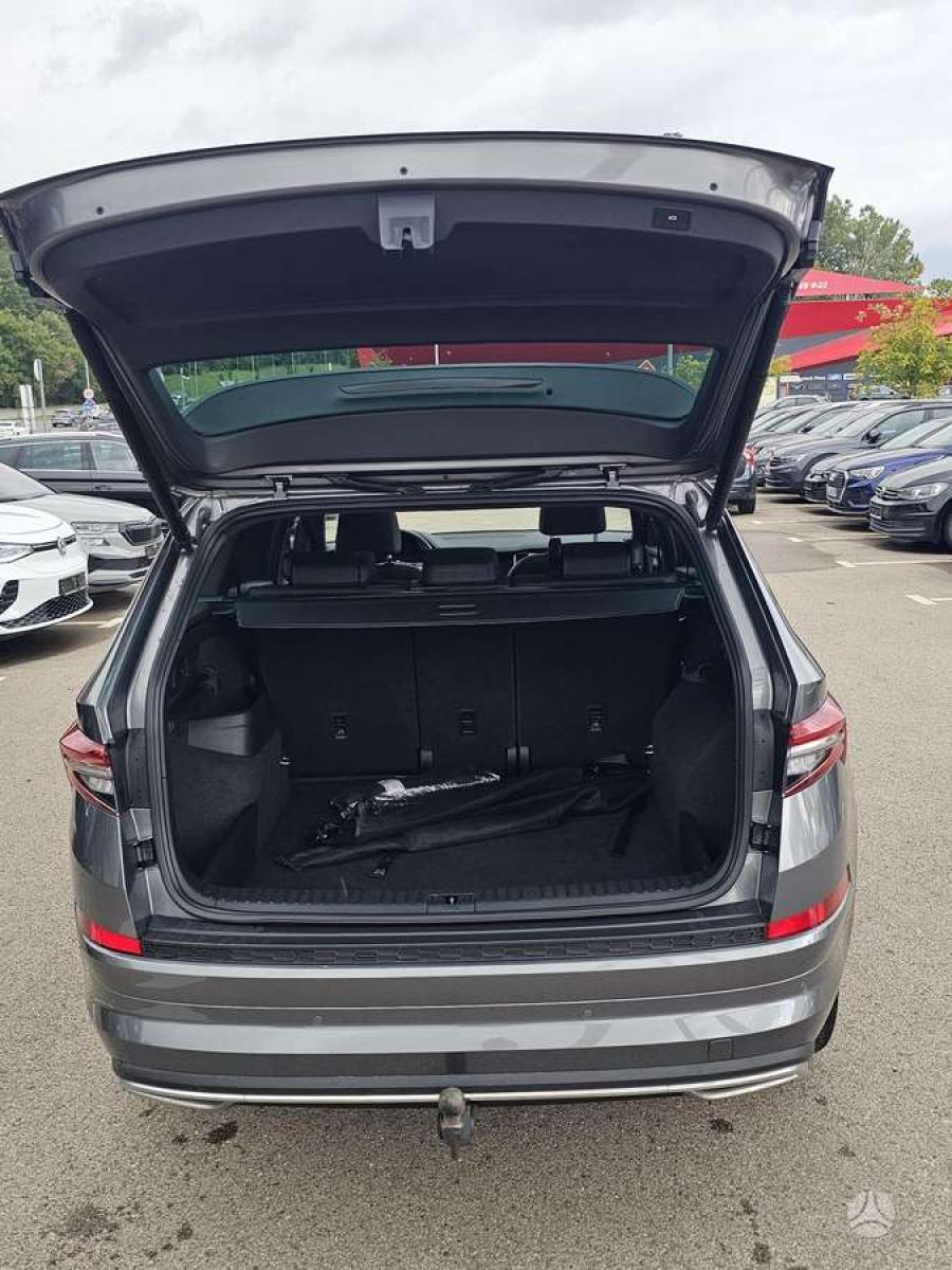 Pelēks Skoda Kodiaq 2022 Viļņa, ar dzinēja tilpumu 1.97 L un nobraukumu 176 tūkst. km par 25700 €, foto 19 vietnē AUTOMOTO.COM.LV