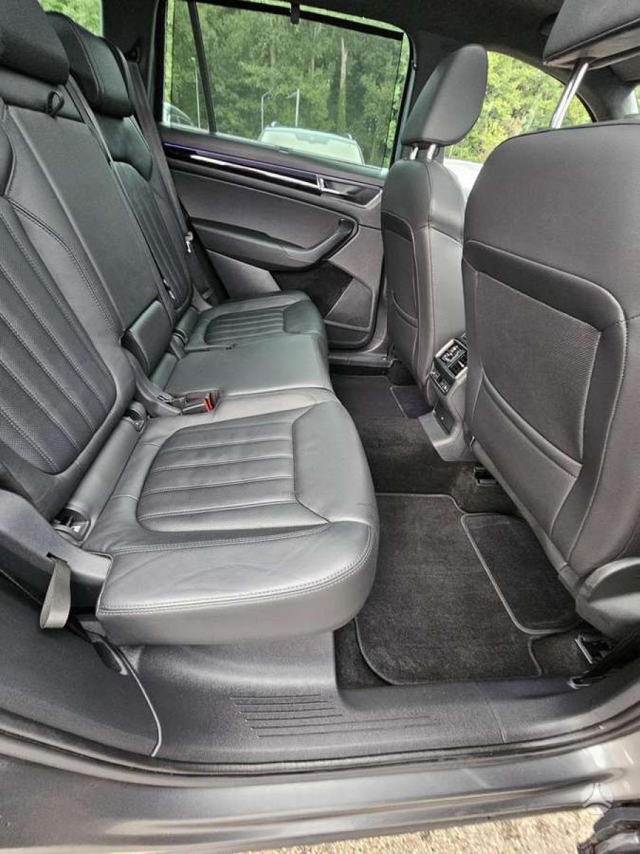 Pelēks Skoda Kodiaq 2022 Viļņa, ar dzinēja tilpumu 1.97 L un nobraukumu 176 tūkst. km par 25700 €, foto 31 vietnē AUTOMOTO.COM.LV