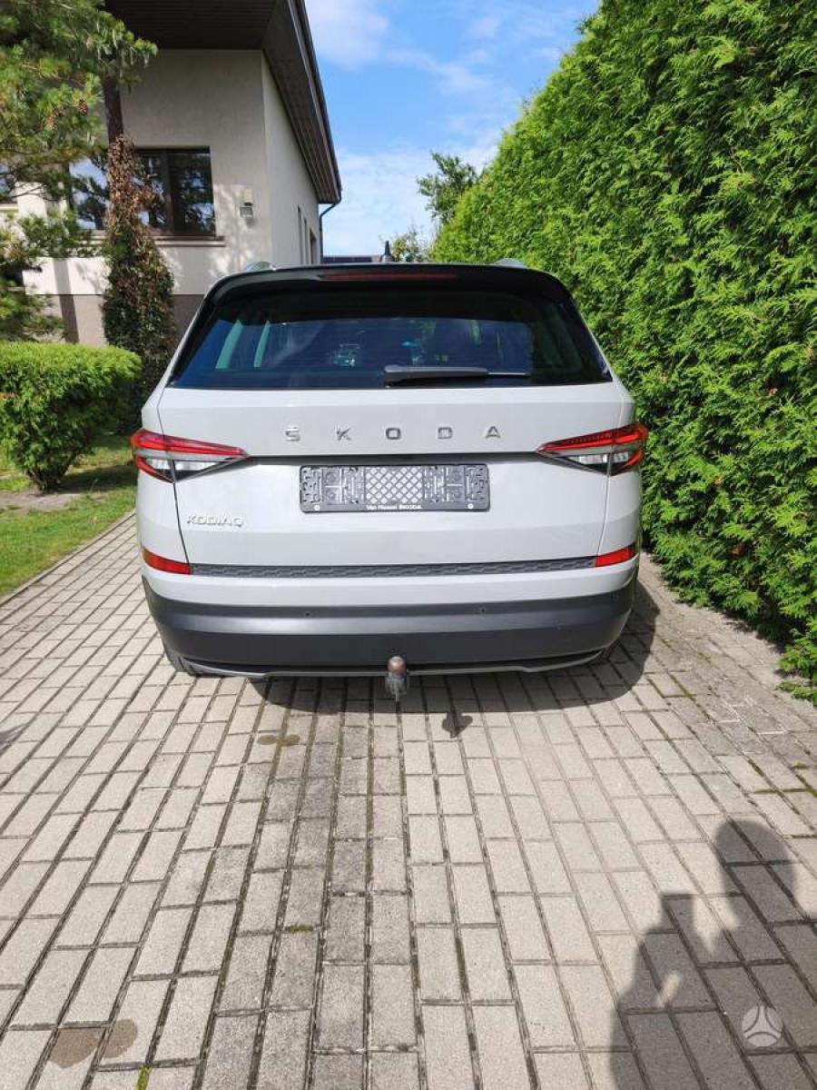 Pelēks Skoda Kodiaq 2022 Kalvarija, ar dzinēja tilpumu 1.50 L un nobraukumu 122 tūkst. km par 24188 €, foto 10 vietnē AUTOMOTO.COM.LV