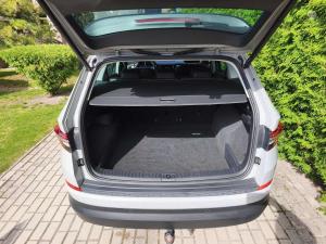 Pelēks Skoda Kodiaq 2022 Kalvarija, ar dzinēja tilpumu 1.50 L un nobraukumu 122 tūkst. km par 24188 €, foto 11 vietnē AUTOMOTO.COM.LV
