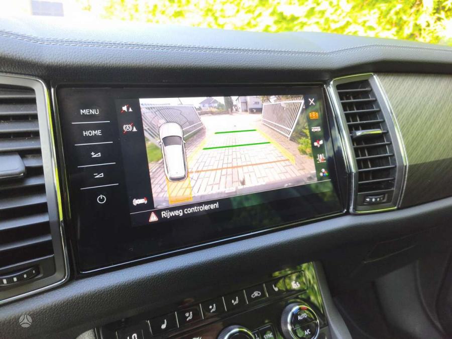 Pelēks Skoda Kodiaq 2022 Kalvarija, ar dzinēja tilpumu 1.50 L un nobraukumu 122 tūkst. km par 24188 €, foto 22 vietnē AUTOMOTO.COM.LV