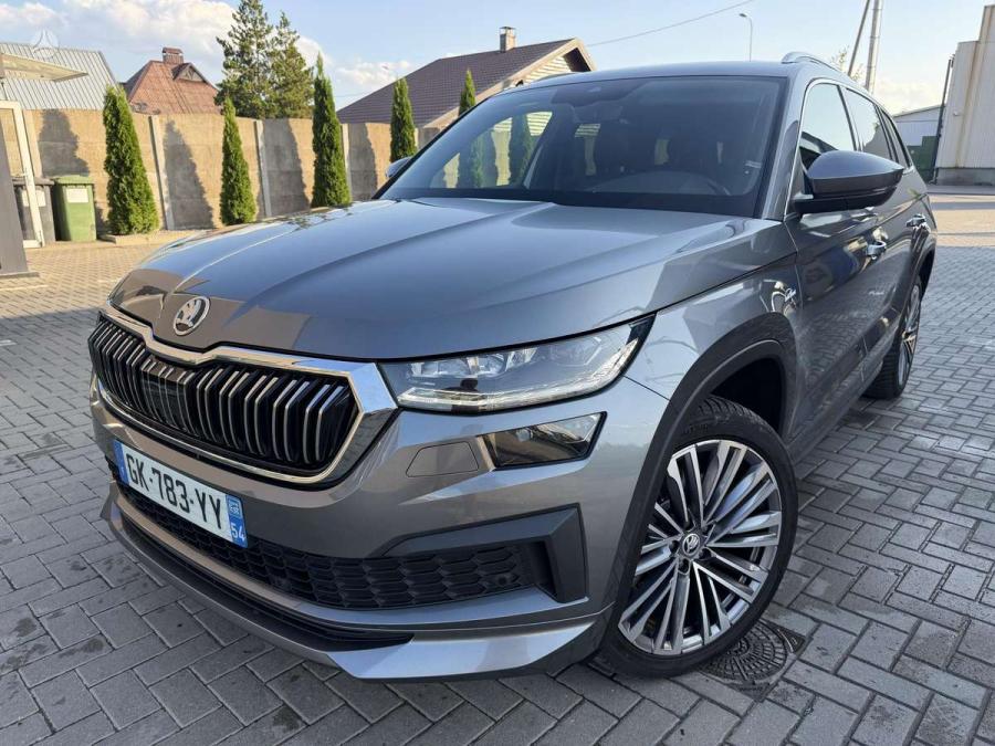 Серый Шкода Kodiaq 2022 в Клайпеда, объемом двигателя 1.97 л и пробегом 215 тыс. км за 24926 €, фото 1 на AUTOMOTO.COM.LV