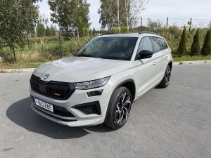 Pelēks Skoda Kodiaq 2022 Kauņa, ar dzinēja tilpumu 1.98 L un nobraukumu 108 tūkst. km par 36200 €, foto  vietnē AUTOMOTO.COM.LV