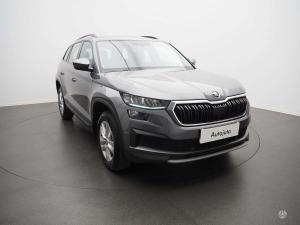 Grey Skoda Kodiaq 2022 in Vilnius, with an engine capacity of 1.97 L and mileage of 110 thousand km for 24200 €, photo 4 on AUTOMOTO.COM.LV