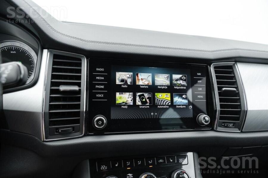 Pelēks Skoda Kodiaq 2022 Rīga, ar dzinēja tilpumu 1.50 L un nobraukumu 50 tūkst. km par 24850 €, foto 17 vietnē AUTOMOTO.COM.LV