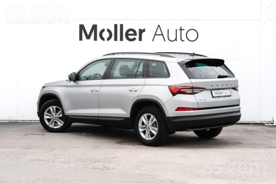 Pelēks Skoda Kodiaq 2022 Rīga, ar dzinēja tilpumu 1.50 L un nobraukumu 50 tūkst. km par 24850 €, foto 4 vietnē AUTOMOTO.COM.LV