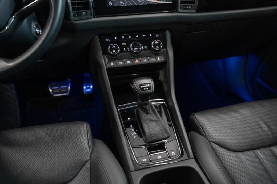 Серый Шкода Kodiaq 2022 в Вильнюс, объемом двигателя 2.00 л и пробегом 118 тыс. км за 31900 €, фото 20 на AUTOMOTO.COM.LV