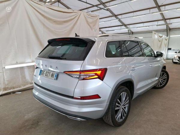 Grey Skoda Kodiaq 2022 in Kaunas, with an engine capacity of 1.97 L and mileage of 166 thousand km for 26900 €, photo 4 on AUTOMOTO.COM.LV