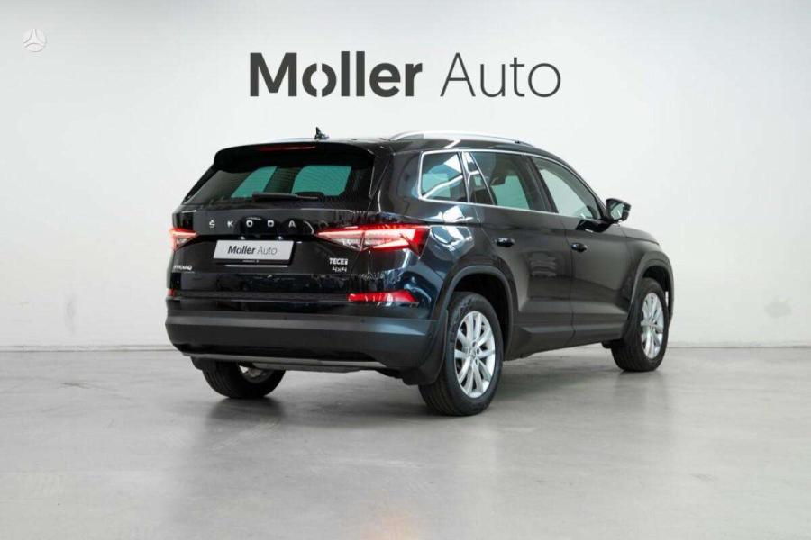 Grey Skoda Kodiaq 2022 in Vilnius, with an engine capacity of 2.00 L and mileage of 138 thousand km for 29900 €, photo 4 on AUTOMOTO.COM.LV
