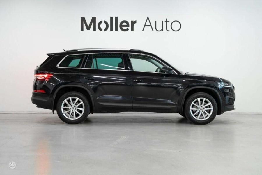 Grey Skoda Kodiaq 2022 in Vilnius, with an engine capacity of 2.00 L and mileage of 138 thousand km for 29900 €, photo 5 on AUTOMOTO.COM.LV