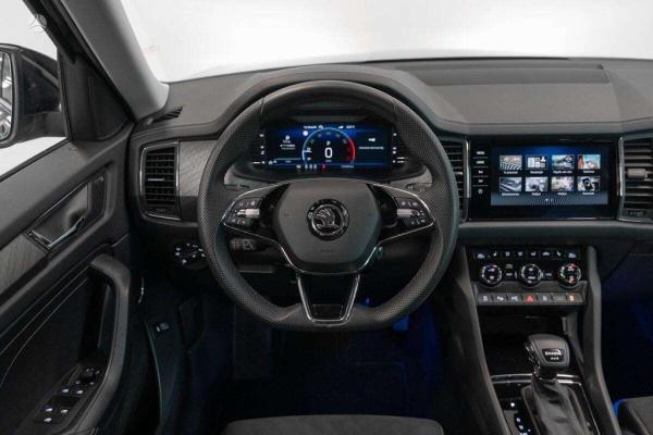 Skoda Kodiaq 2022 in Vilnius on AUTOMOTO.COM.LV Grey Skoda Kodiaq 2022 in Vilnius, with an engine capacity of 2.00 L and mileage of 138 thousand km for 29900 €, photo 10 on AUTOMOTO.COM.LV