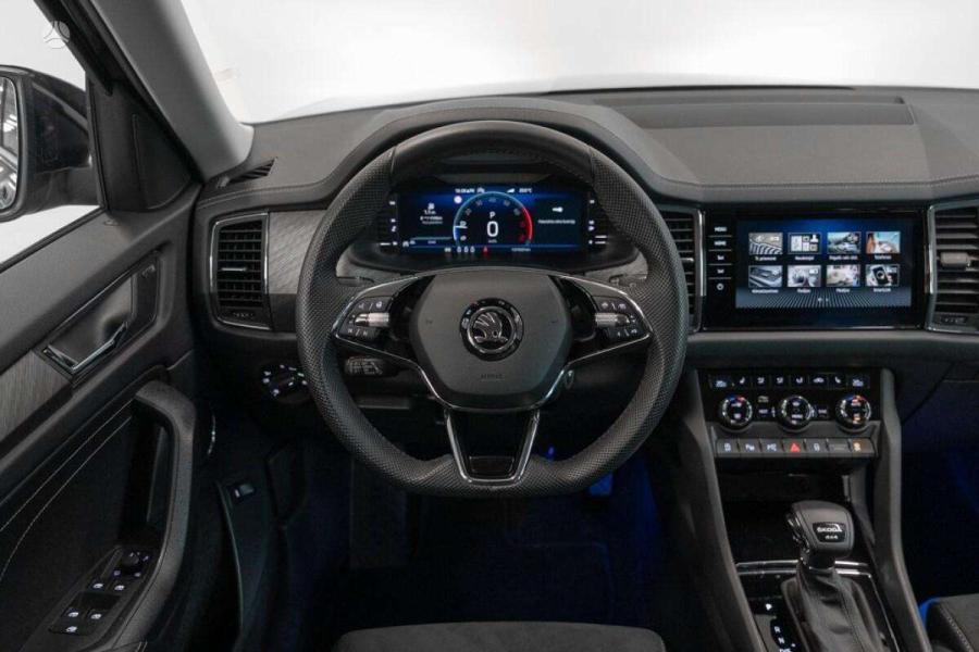 Grey Skoda Kodiaq 2022 in Vilnius, with an engine capacity of 2.00 L and mileage of 138 thousand km for 29900 €, photo 10 on AUTOMOTO.COM.LV