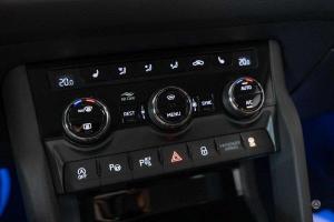 Grey Skoda Kodiaq 2022 in Vilnius, with an engine capacity of 2.00 L and mileage of 138 thousand km for 29900 €, photo 19 on AUTOMOTO.COM.LV