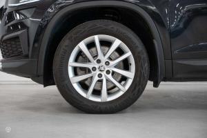 Grey Skoda Kodiaq 2022 in Vilnius, with an engine capacity of 2.00 L and mileage of 138 thousand km for 29900 €, photo 27 on AUTOMOTO.COM.LV