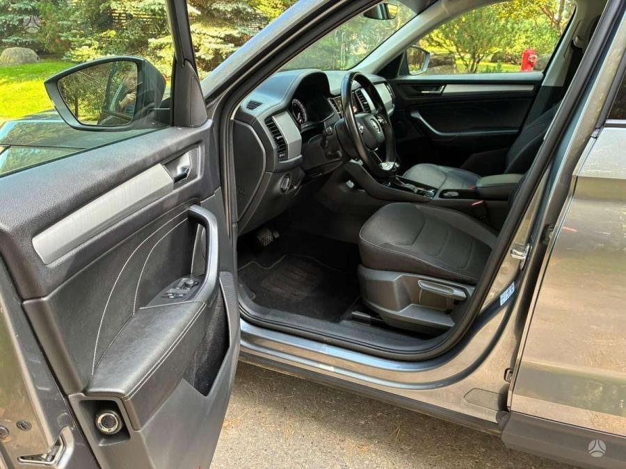 Pelēks Skoda Kodiaq 2022 Kauņa, ar dzinēja tilpumu 1.97 L un nobraukumu 266 tūkst. km par 16700 €, foto 6 vietnē AUTOMOTO.COM.LV