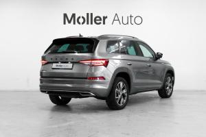 Grey Skoda Kodiaq 2022 in Vilnius, with an engine capacity of 2.00 L and mileage of 152 thousand km for 26900 €, photo 4 on AUTOMOTO.COM.LV