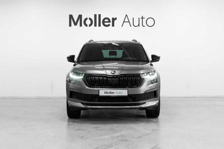 Grey Skoda Kodiaq 2022 in Vilnius, with an engine capacity of 2.00 L and mileage of 152 thousand km for 26900 €, photo 6 on AUTOMOTO.COM.LV