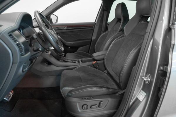Grey Skoda Kodiaq 2022 in Vilnius, with an engine capacity of 2.00 L and mileage of 152 thousand km for 26900 €, photo 8 on AUTOMOTO.COM.LV